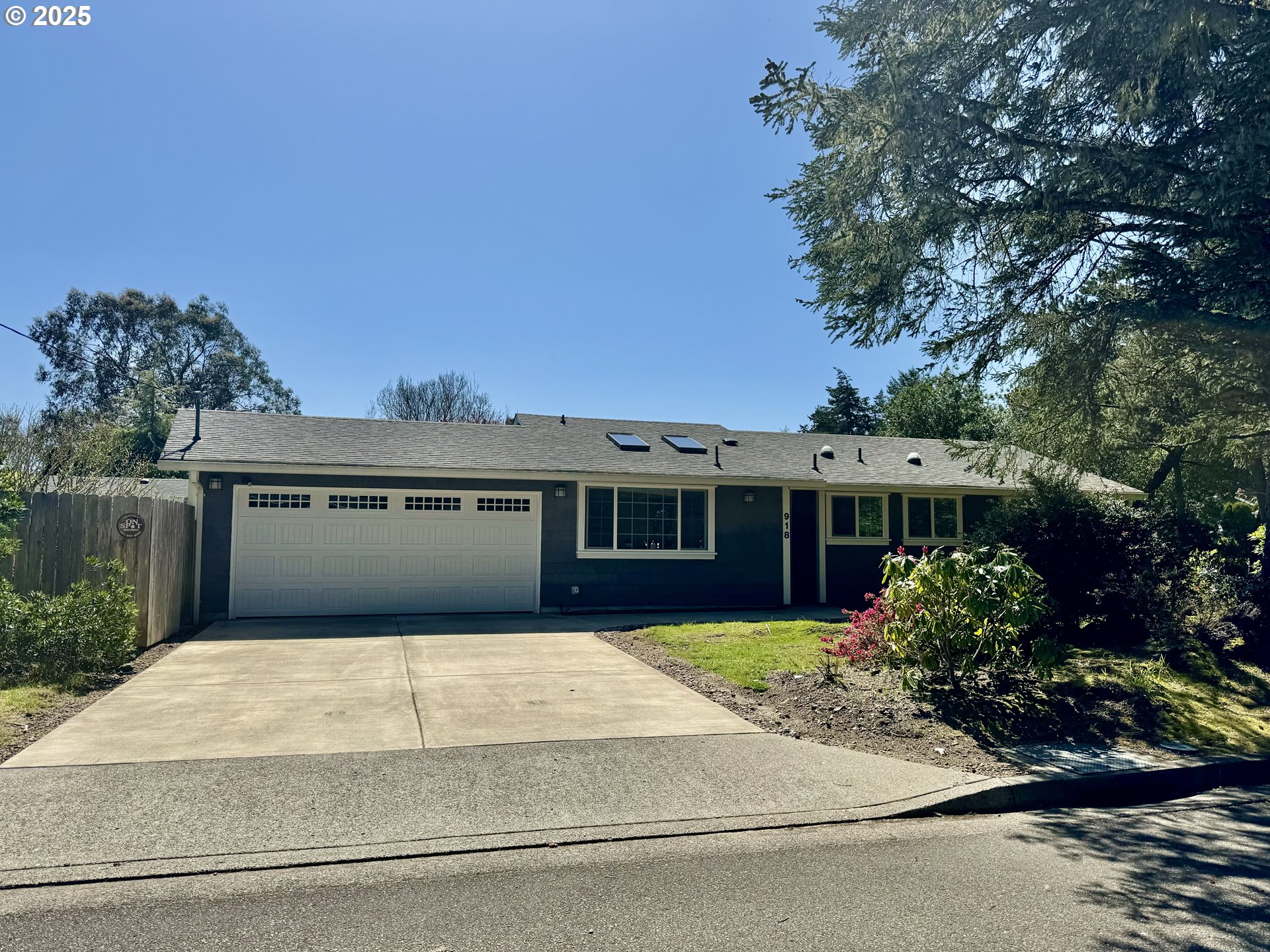 Featured Listings - Your Home Town Real Estate Company