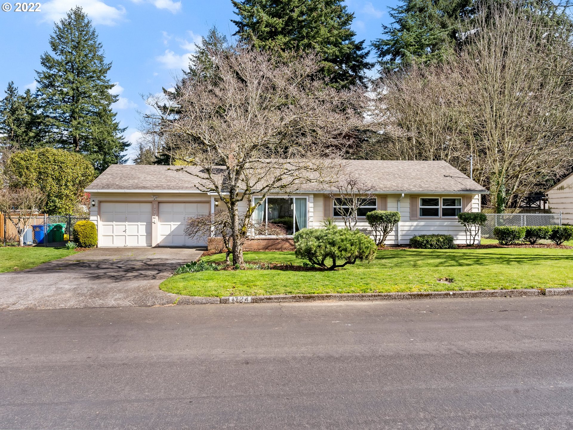 1724 NE 138th Pl, Portland, OR 97230