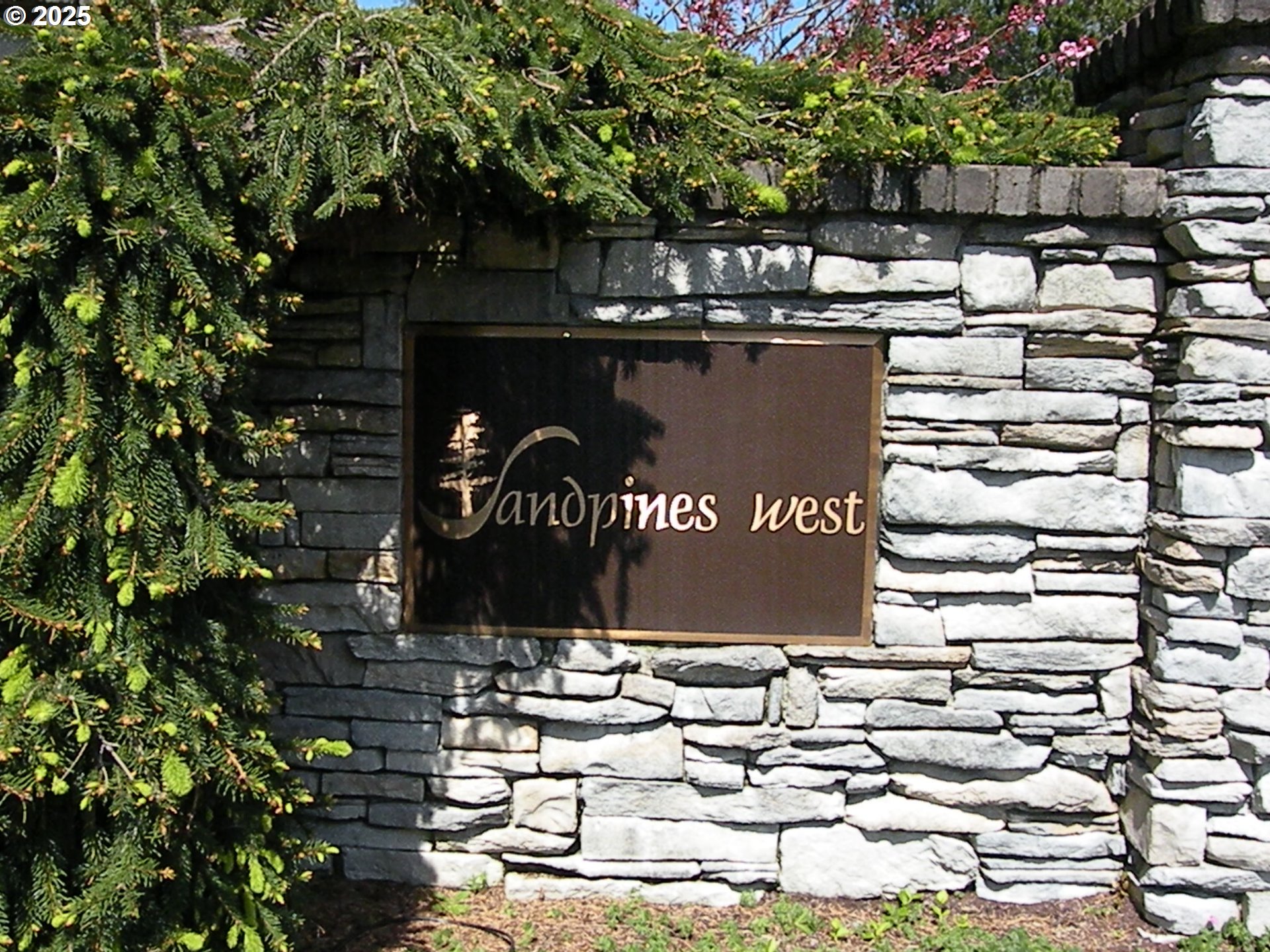 Featured Listings - Your Home Town Real Estate Company